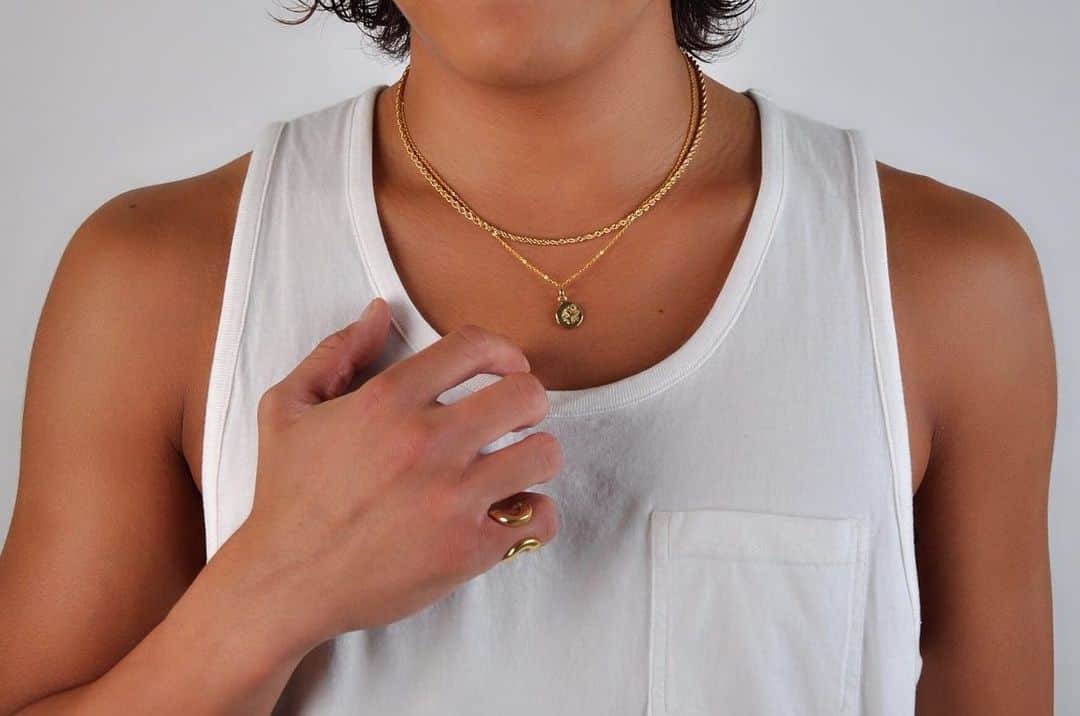 坂本美穂さんのインスタグラム写真 - (坂本美穂Instagram)「みんな @cwp.official の新作 チェックしてくれてありがとう🤩💍💕 今回プロデュースしたネックレスは 女の子は ...