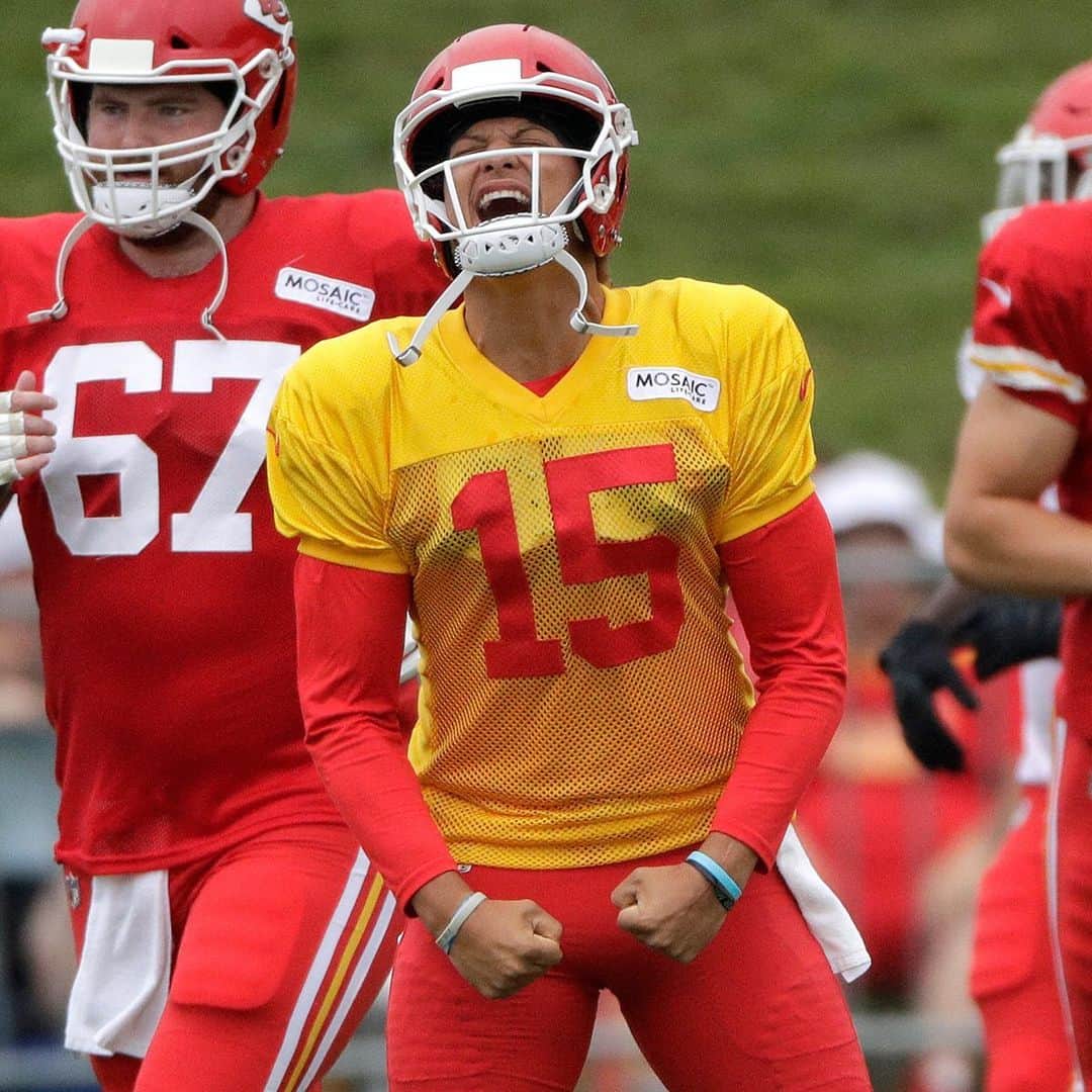 NFLさんのインスタグラム写真 - (NFLInstagram)「Find something you love as much as ...