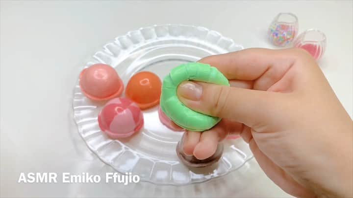 Emiko Ffujioさんのインスタグラム動画 - (Emiko FfujioInstagram)「🍦🍭🧁🍭🍦🍭🧁🍭🍦🍭🧁🍭🍦 ...
