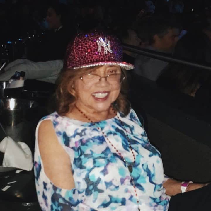 ジェニファー・ロペスさんのインスタグラム写真 - (ジェニファー・ロペスInstagram)「Today we lay to rest my ...