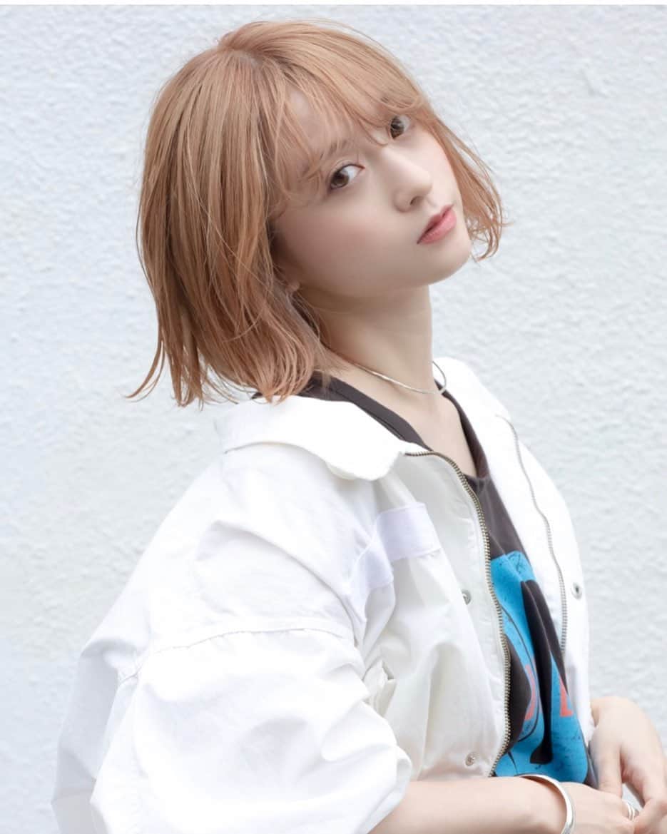 renさんのインスタグラム写真 - (renInstagram)「・ ・ 先日、BLEACH MASTERでカラーをしまして 現在のハイトーン ...