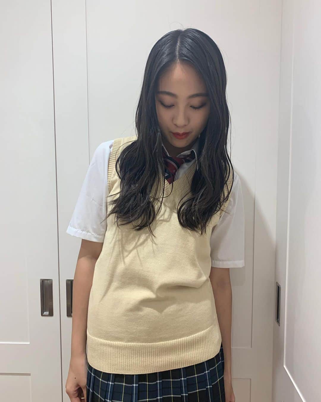 moca さんのインスタグラム写真 - (moca Instagram)「この前久しぶりに制服きた🥰 #lol #avex #エルオーエル ...
