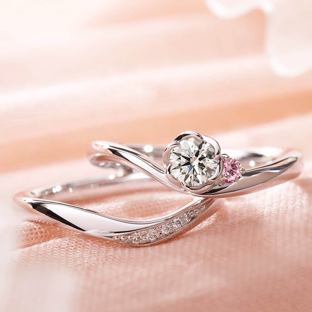 TRECENTI トレセンテさんのインスタグラム写真 - (TRECENTI トレセンテInstagram)「﻿ 【ドラマ使用のお知らせ】﻿ ﻿ トレセンテの代表作の一つである「FLORA ...