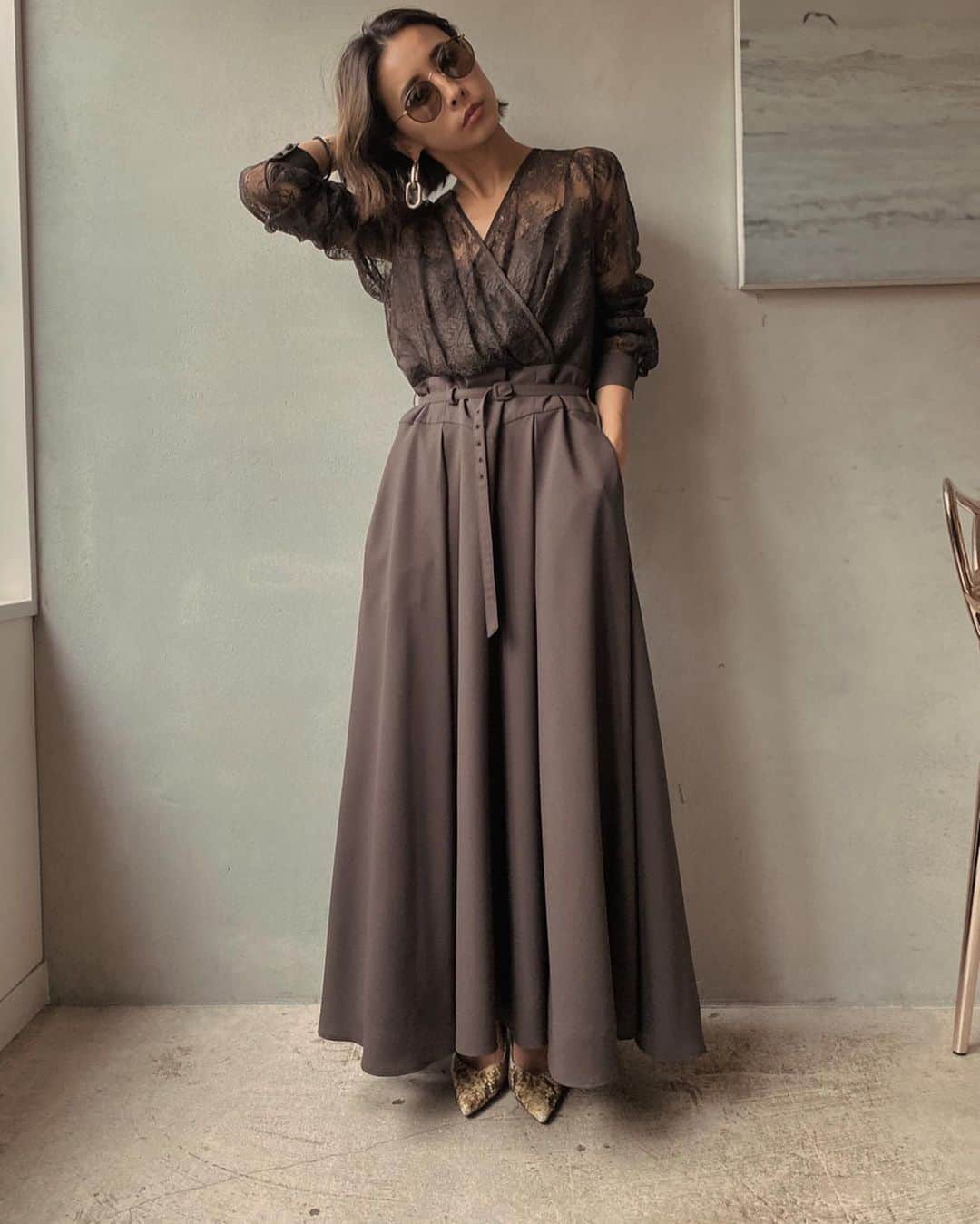 黒石奈央子さんのインスタグラム写真 - (黒石奈央子Instagram)「あめりふく。 . . LADY LACE VEIL DRESS ¥18500+tax 10/25 . . レースと ...