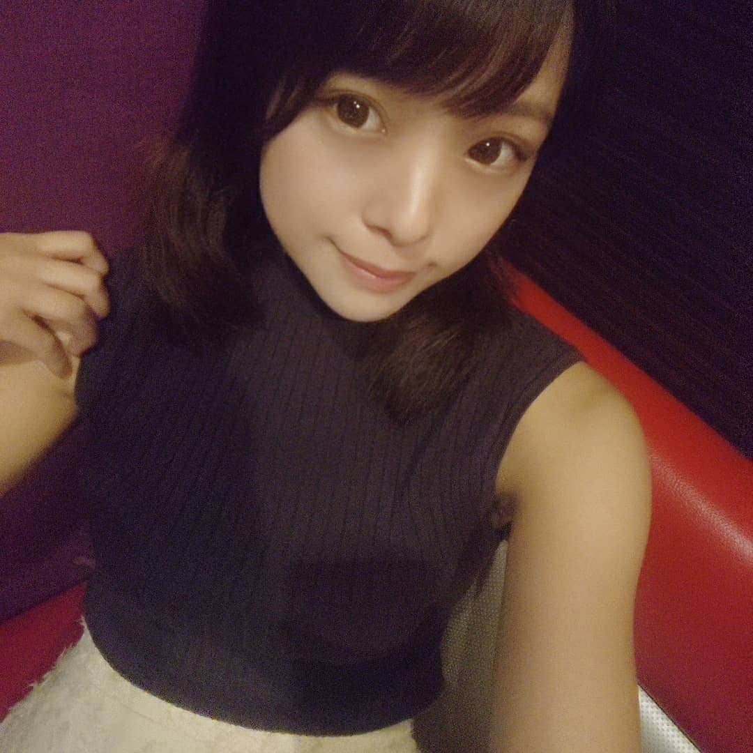 八木奈々さんのインスタグラム写真 - (八木奈々Instagram)「今日も良い事がありますように〜🐰 #八木奈々 #MOODYZ専属 #MOODYZ #マインズ #マインズ所属 ...