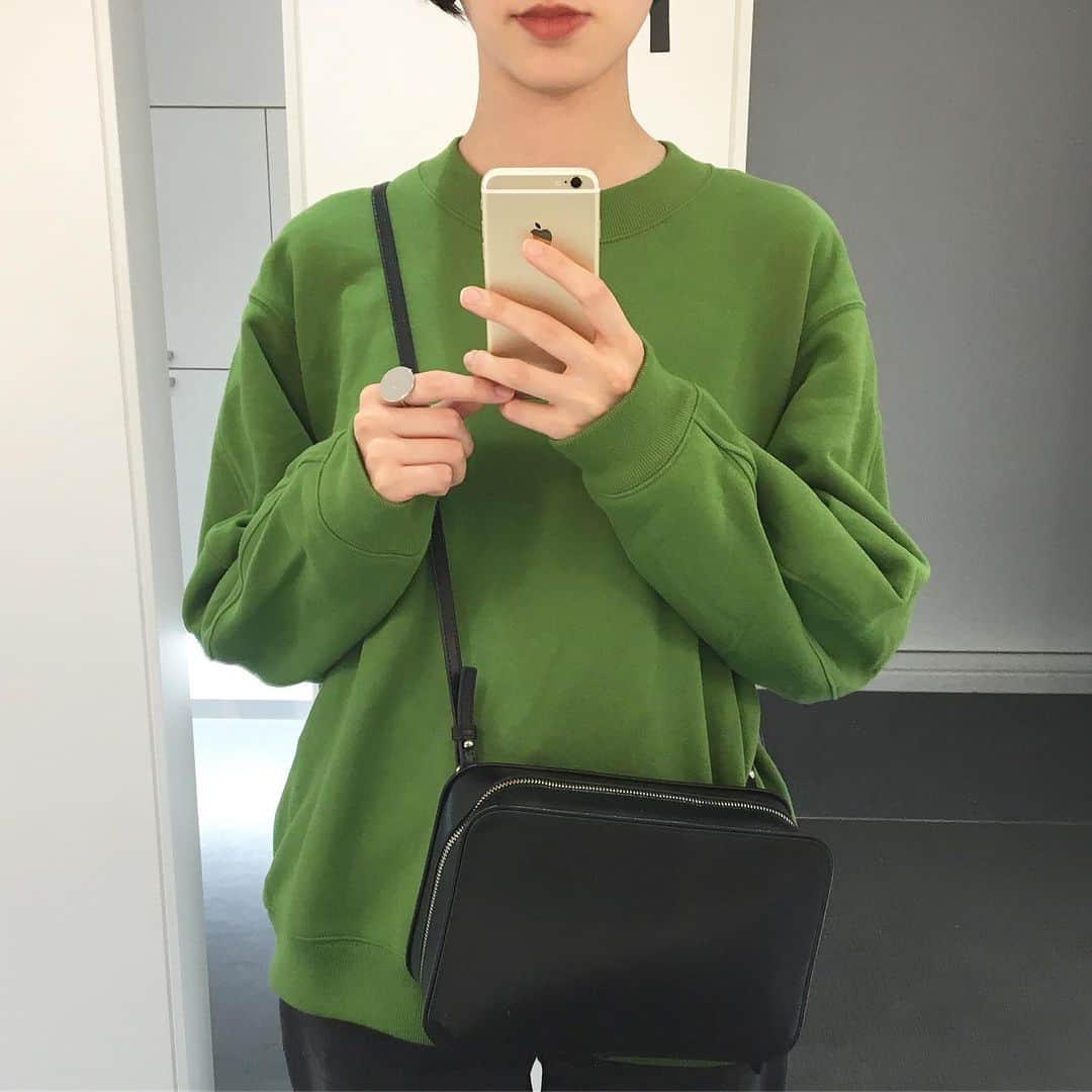 mar.ayaさんのインスタグラム写真 - (mar.ayaInstagram)「🥒🥒🥒 社販始まった〜〜〜 しんどい週間、、 先週非常に地味 ...