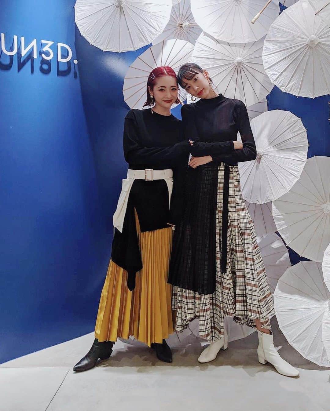 荻原桃子さんのインスタグラム写真 - (荻原桃子Instagram)「渋谷PARCO&WEB限定だった ポケットベルトや プリーツベルトに 肘開きワンピースが 本日オンラインストアに入荷しまし ...