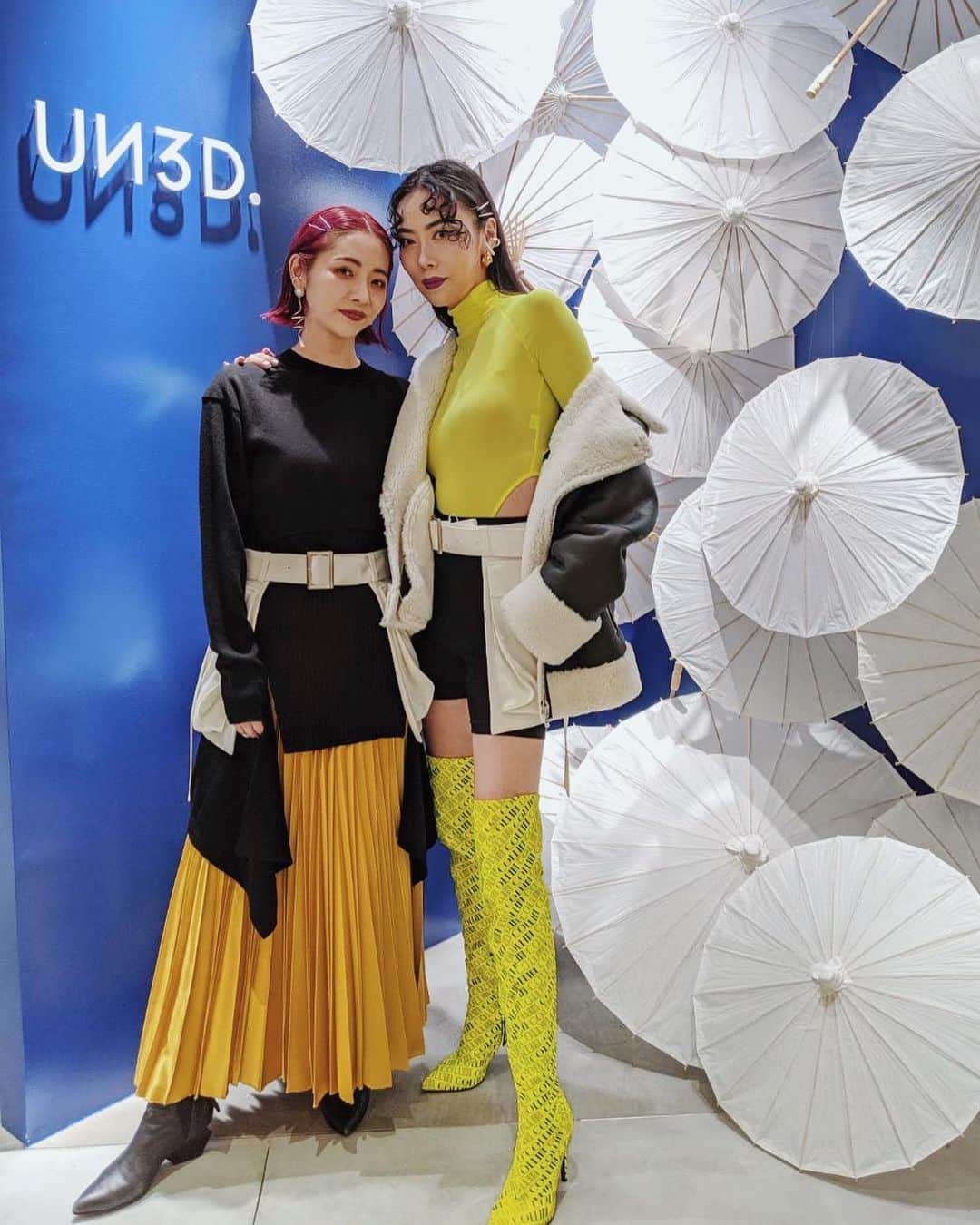 荻原桃子さんのインスタグラム写真 - (荻原桃子Instagram)「渋谷PARCO&WEB限定だった ポケットベルトや プリーツベルトに 肘開きワンピースが 本日オンラインストアに入荷しまし ...