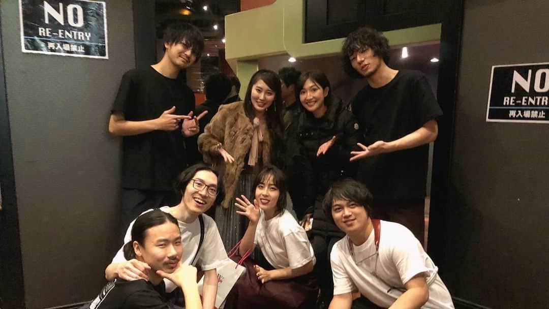 八尋莉那さんのインスタグラム写真 - (八尋莉那Instagram)「昨夜はEOWのワンマンライブでした🤍 4.5年ぐらい前になりますが ...