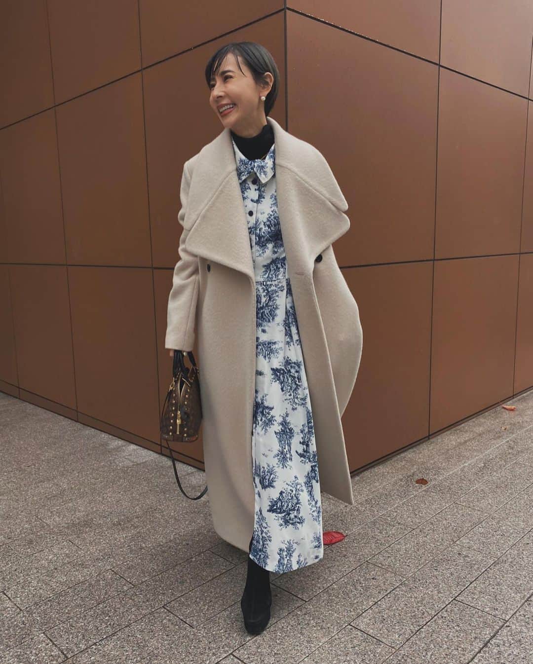 黒石奈央子さんのインスタグラム写真 - (黒石奈央子Instagram)「ダンボコートのIVOカラー😍 . UNDRESSED DAMBO COLLAR LONG COAT ¥37000 ...