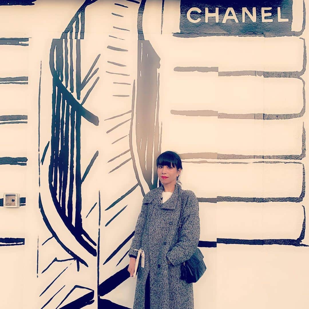 akikoさんのインスタグラム写真 - (akikoInstagram)「やっと行けたシャネルのマドモアゼル・プリヴェ展。 メゾンの精神にも ...