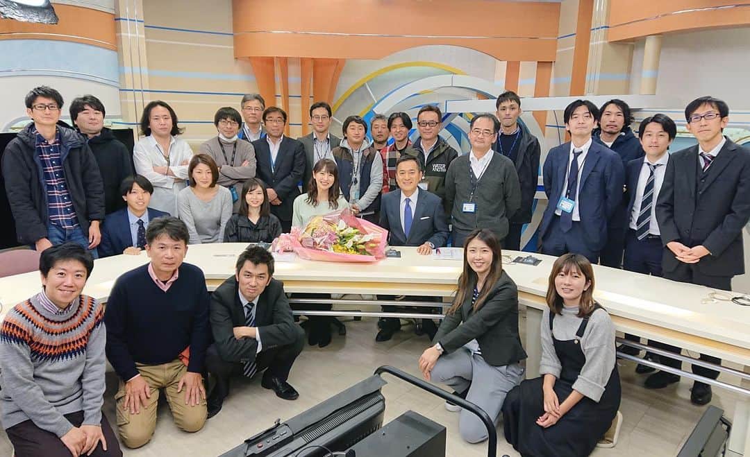 静岡朝日テレビ5chさんのインスタグラム写真 - (静岡朝日テレビ5chInstagram)「広瀬です。今まで本当にありがとうございました。 大切な人に囲まれ、たくさんの方と出会い、幸せすぎる ...