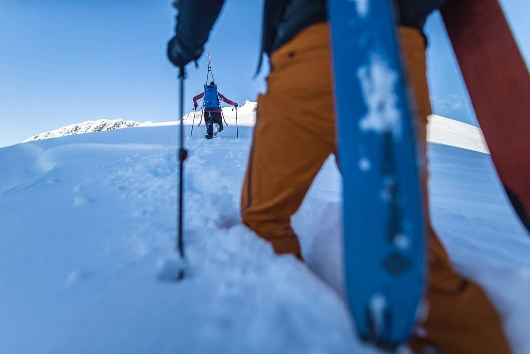 マーモットさんのインスタグラム写真 - (マーモットInstagram)「From the mouth of the cave, we ...