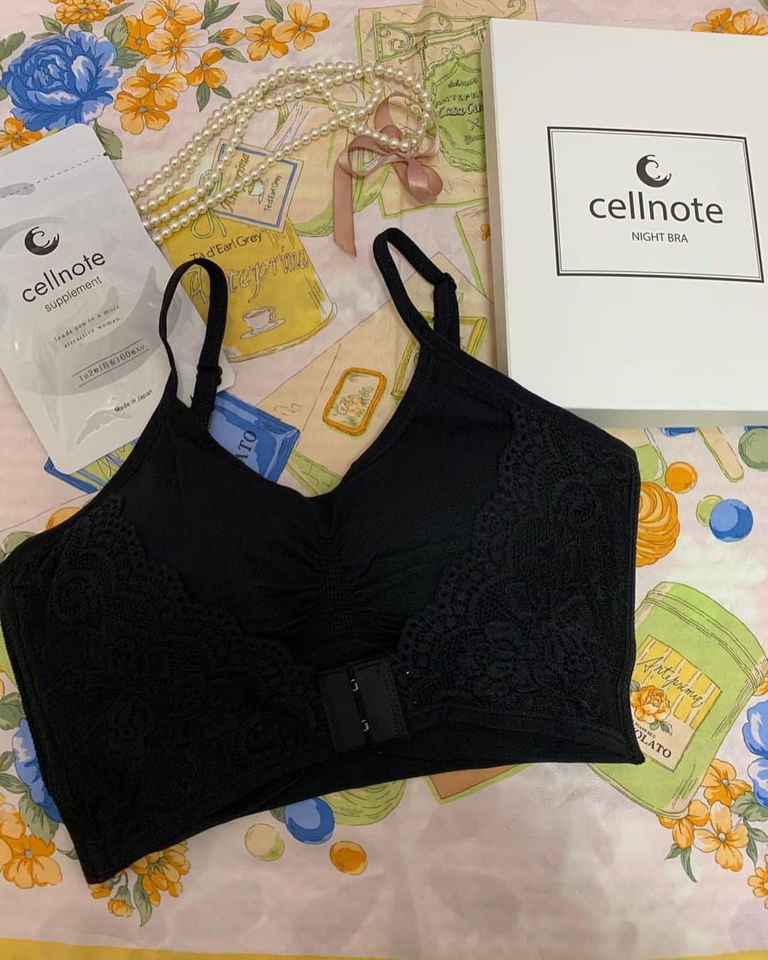 satomiさんのインスタグラム写真 - (satomiInstagram)「新たに新調したナイトブラ💓 ハマって沢山集めてます( ˶ˆ꒳ˆ˵ ) * 今回新調したのはセルノート ...