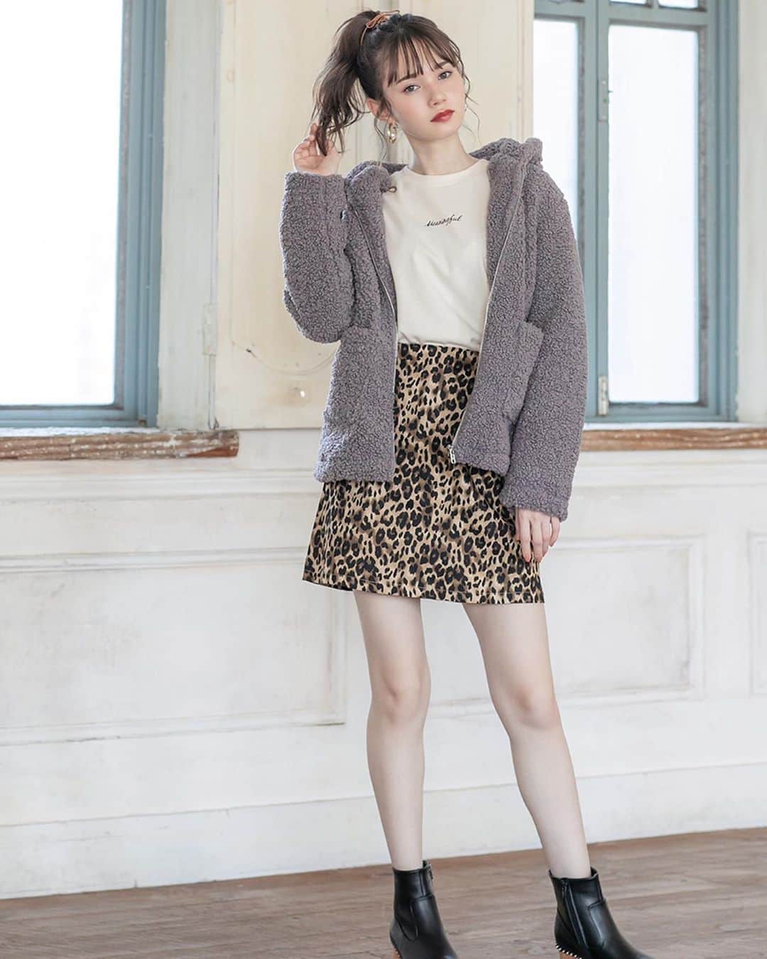 GRLさんのインスタグラム写真 - (GRLInstagram)「【👆画像をタップすると購入できるよ👆】 マーシュ彩さん着用 @ayamarshofficial #マーシュ彩 #outfit ...