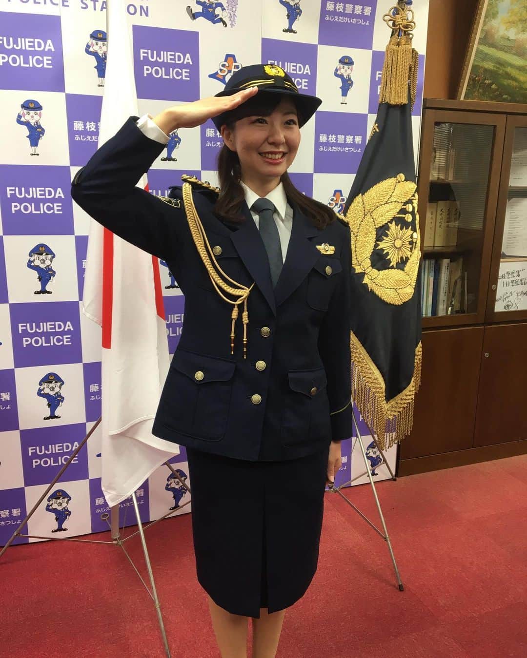 静岡朝日テレビ5chさんのインスタグラム写真 - (静岡朝日テレビ5chInstagram)「‪本日 #110番の日 に、#宮﨑玲衣 アナウンサーが、#一日警察署長 に就任致しました😆 ‬ ‪ ...