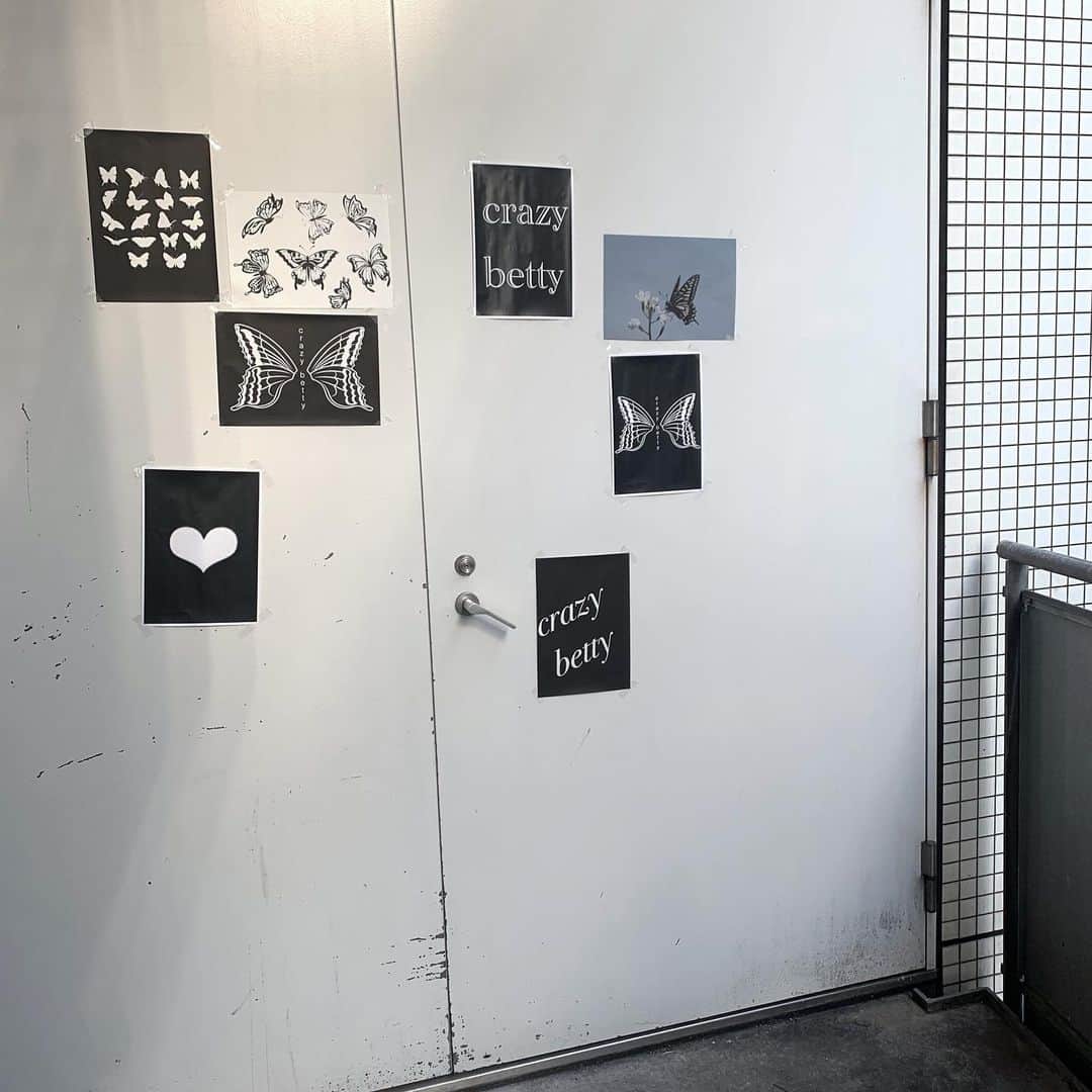 櫻子さんのインスタグラム写真 - (櫻子Instagram)「. おはよう . . . . . . #ブラック #オールブラック #ブランド ...