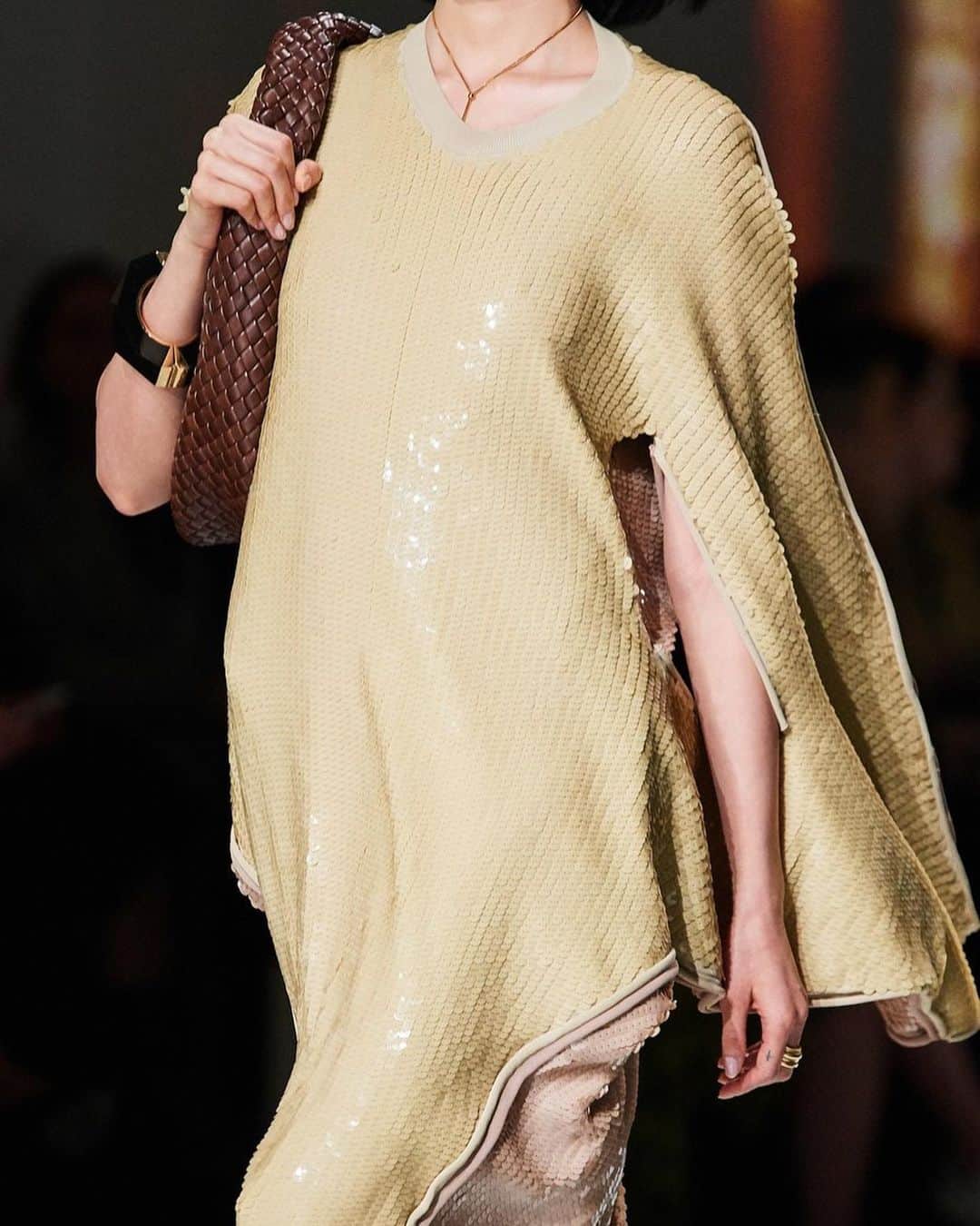 ジュ・シャオエンさんのインスタグラム写真 - (ジュ・シャオエンInstagram)「🥰First time walking for ...