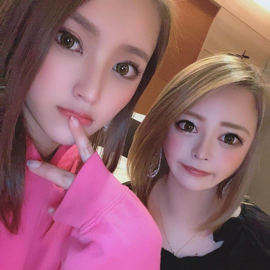 Yurikaさんのインスタグラム写真 Yurikainstagram 「﻿ ﻿ ︎相棒ちゃんとの有馬デート👭🏼﻿ ﻿ ﻿ 次は落ち着い