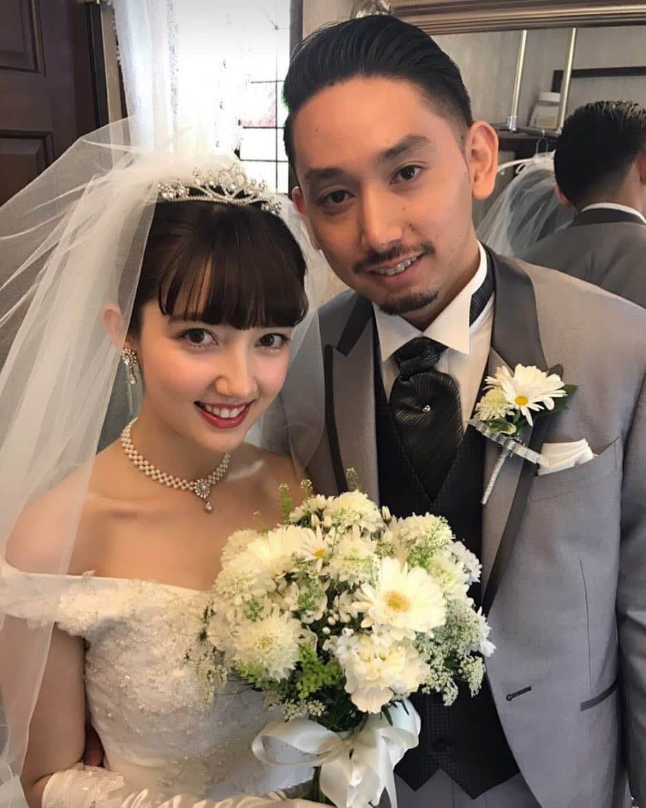 クリスティー麻里子さんのインスタグラム写真 - (クリスティー麻里子Instagram)「結婚2年目突入！いつもありがとう😊♡ #weddinganniversary #結婚記念日」4月8日 ...