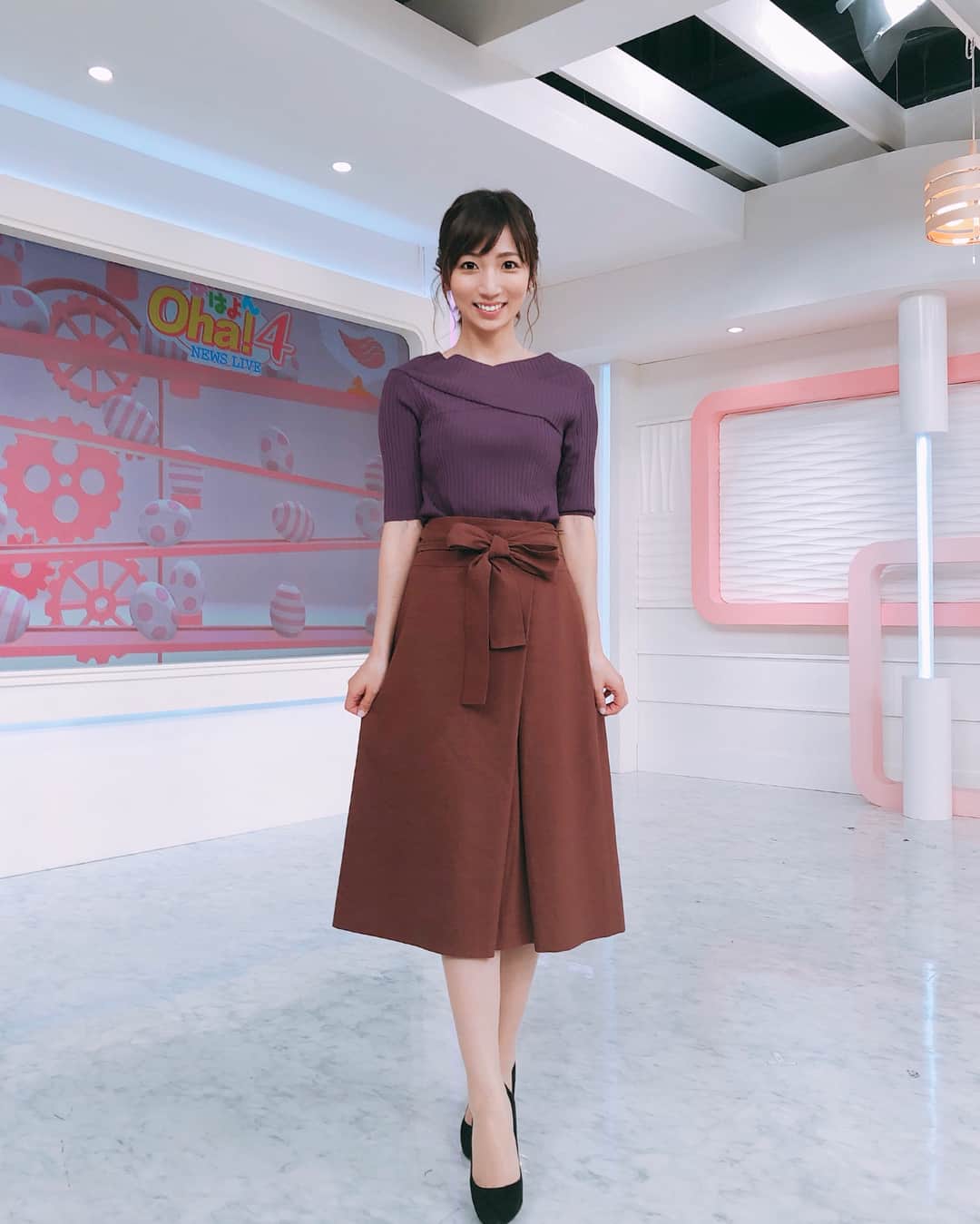 内田敦子さんのインスタグラム写真 - (内田敦子Instagram)「. Oha!4の衣装です👗 . ①枚目のセットアップと ②枚目のワンピースは #troisiemechaco(トロワズィ ...