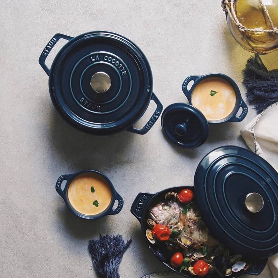 staub ストウブさんのインスタグラム写真 - (staub ストウブInstagram)「南仏地中海の風景から生まれた限定カラー「ラ ...