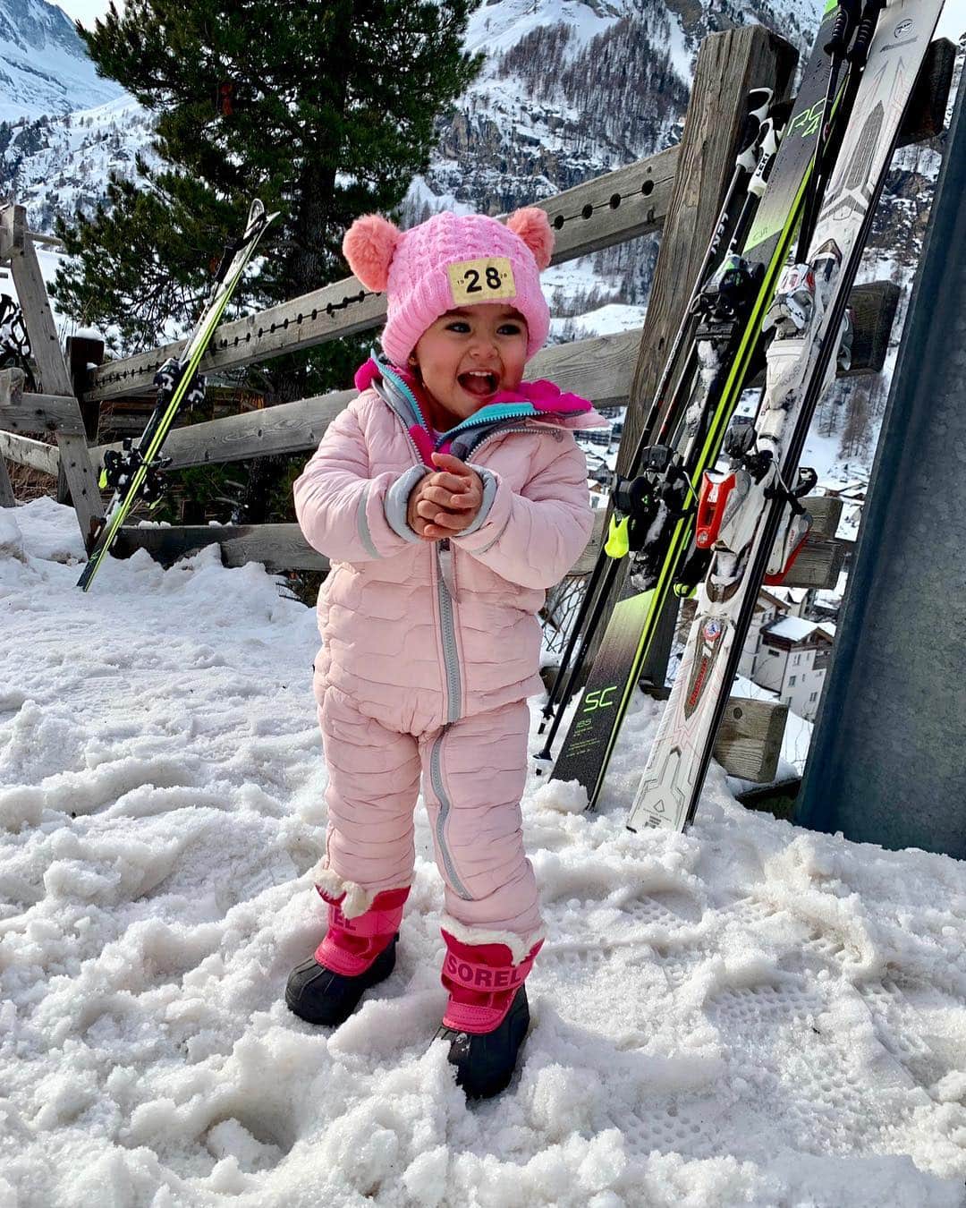 KaThE ArOcAさんのインスタグラム写真 - (KaThE ArOcAInstagram)「Amo verte feliz hijita ...