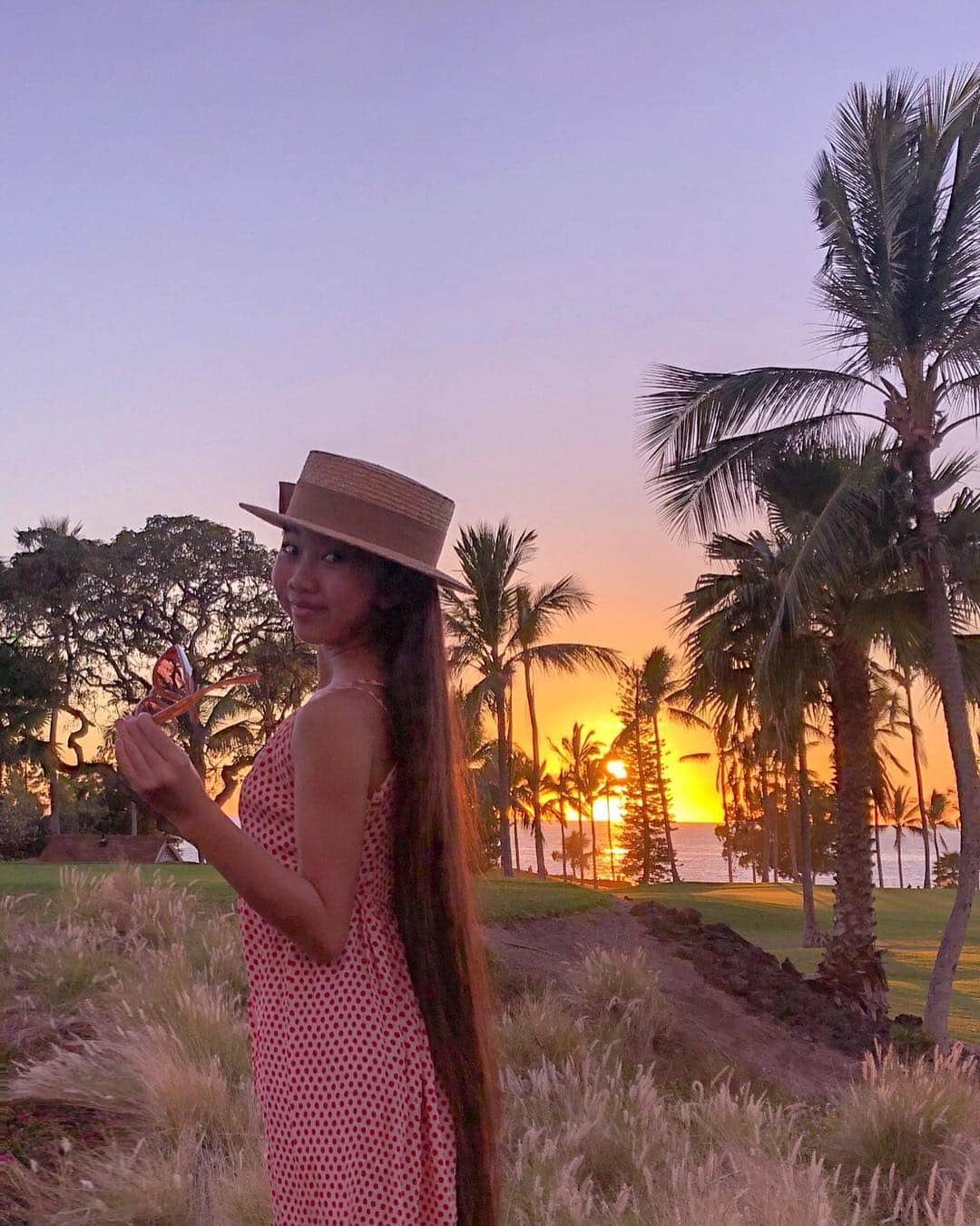 Laraさんのインスタグラム写真 - (LaraInstagram)「Purple Sunset 🌅 #hawaii #bigisland ...