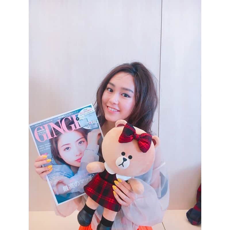 CHOCOさんのインスタグラム写真 - (CHOCOInstagram)「 👠👗💗👗👠 ・ #GINGER5月号の撮影にきたよ🎶 ・ 衣装選びや会議にも参加して編集長になった気分！ 桐谷美玲 ...