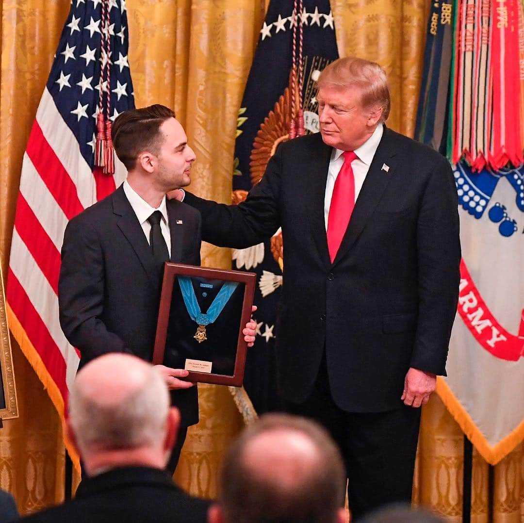 NBC Newsさんのインスタグラム写真 - (NBC NewsInstagram)「President #Trump presents a ...