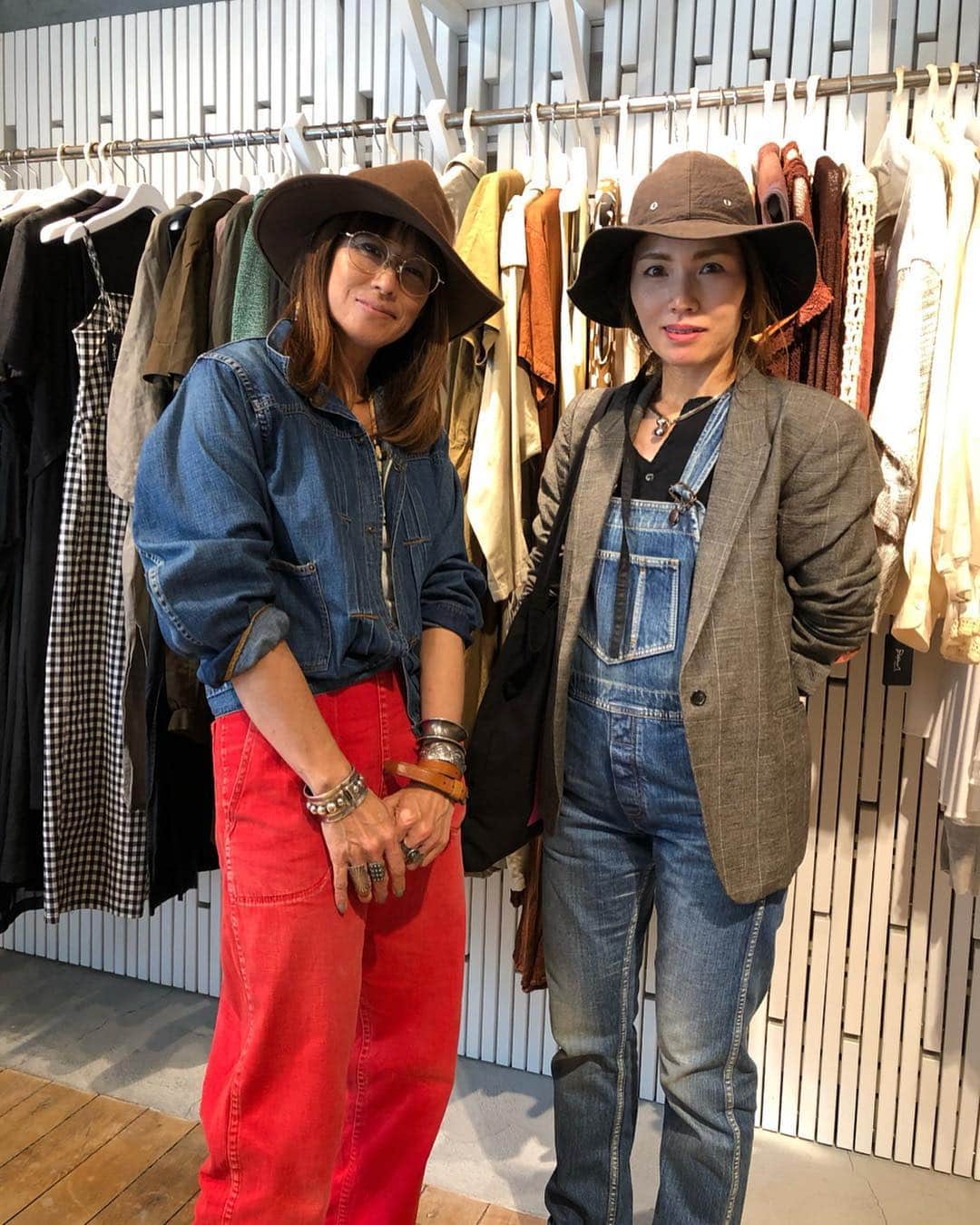 Megさんのインスタグラム写真 - (MegInstagram)「2日間店頭に立たせていただきました すっきりしないお天気の中足を運んで ...