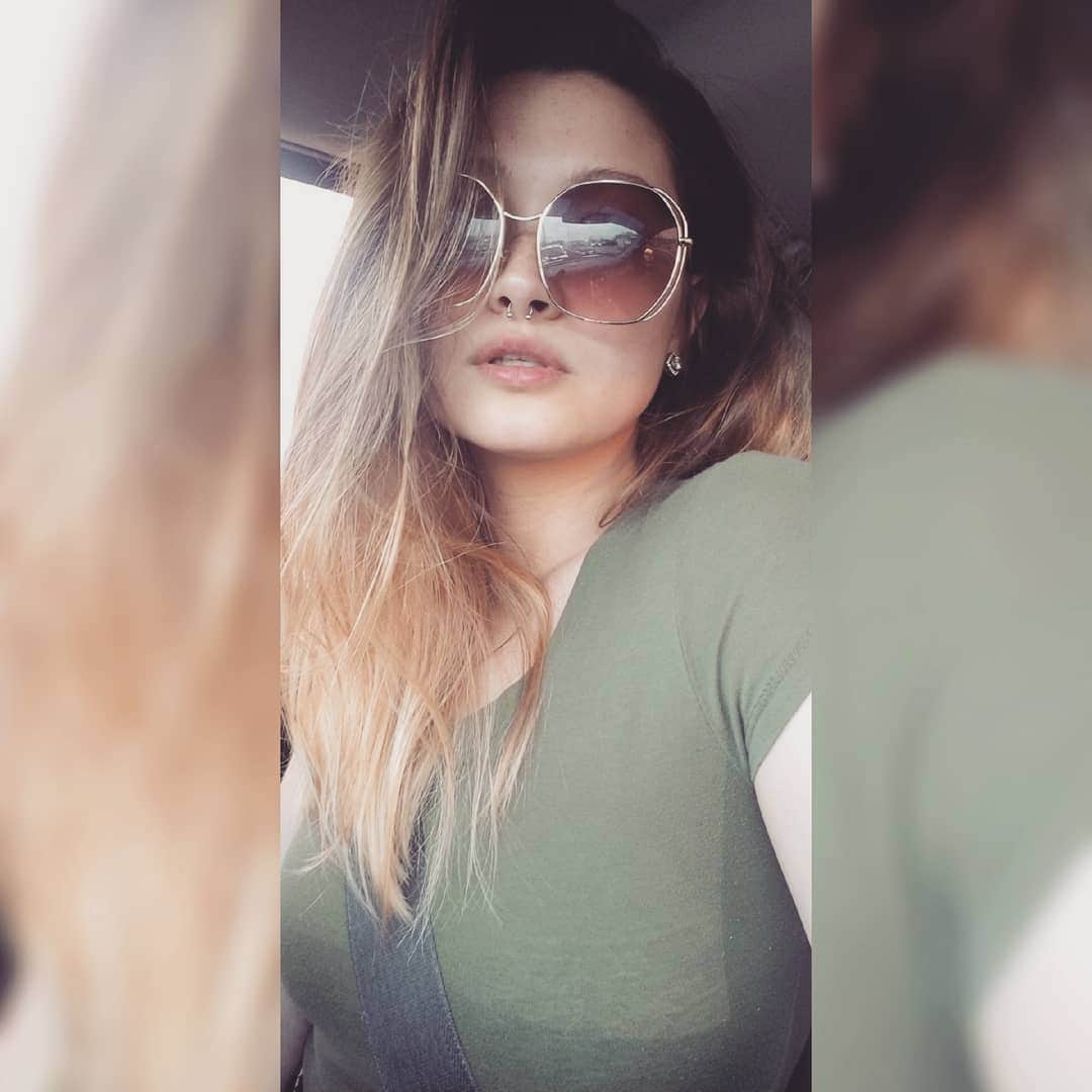 Chelsie Arynさんのインスタグラム写真 - (Chelsie ArynInstagram)「sunshine mixed with ...
