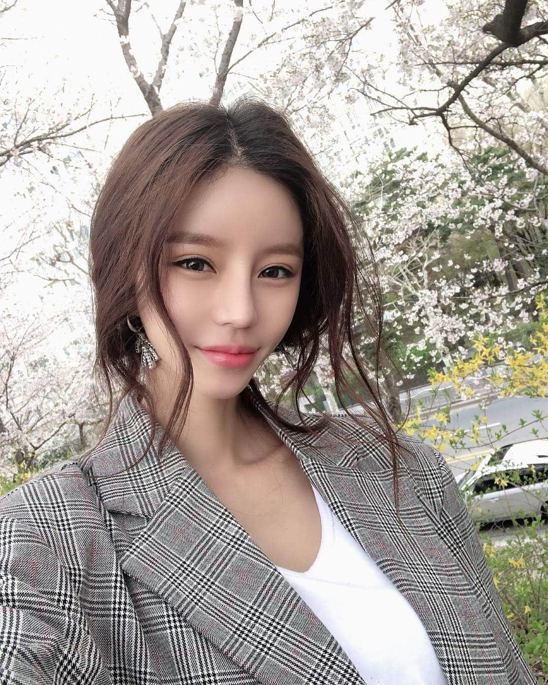 Son Ju Heeさんのインスタグラム写真 - (Son Ju HeeInstagram)「핑크팝콘🌸」4月10日 15時04分 ...