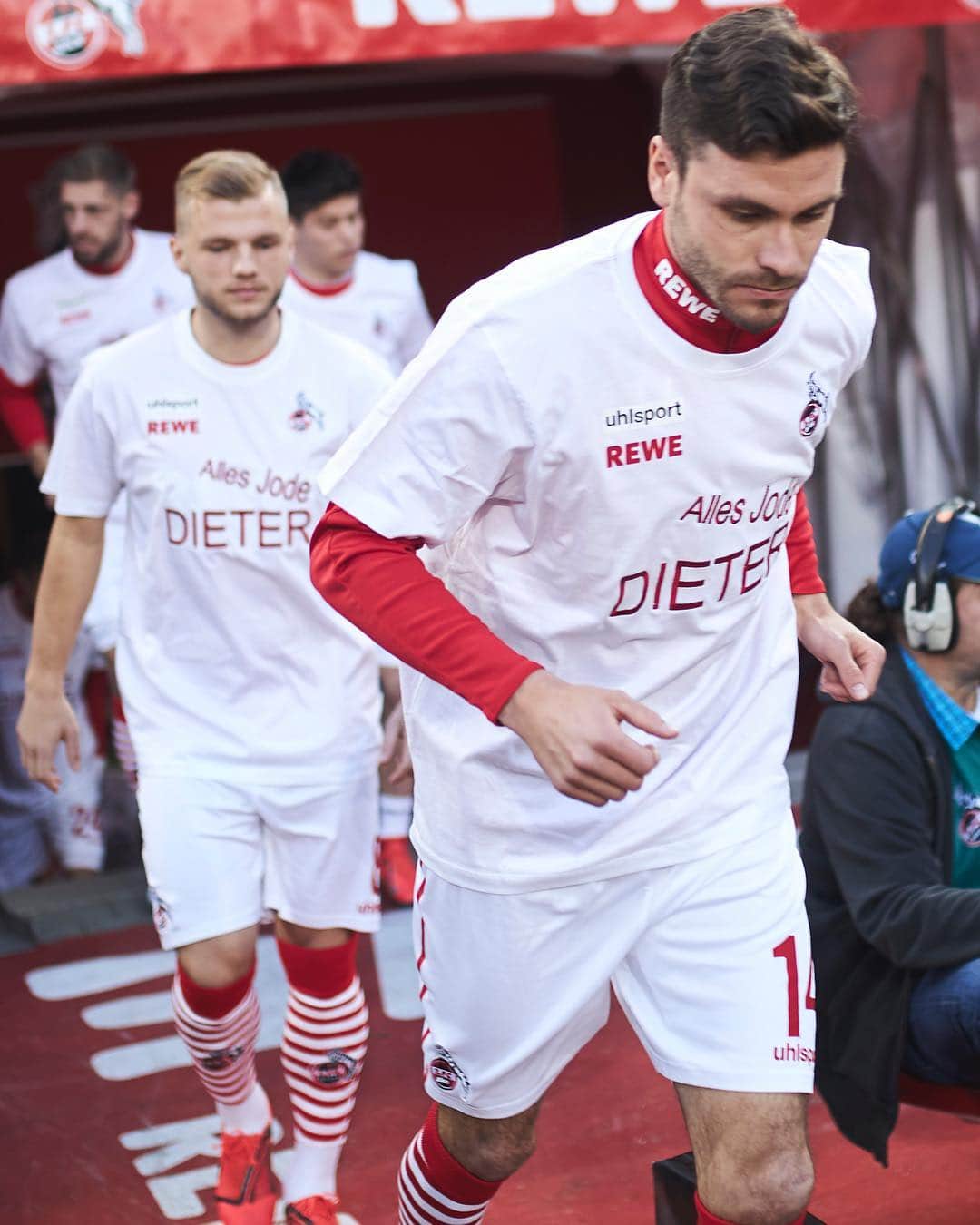 1.FCケルンさんのインスタグラム写真 - (1.FCケルンInstagram)「Schöne Geste, die sich die # ...