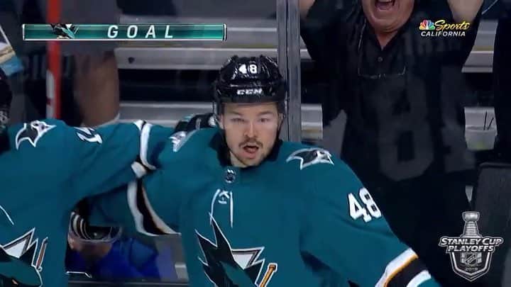 NHLさんのインスタグラム動画 - (NHLInstagram)「Hertl power activated. 🐢 #StanleyCup 🇺🇸📺: @nhlonnbcsports 🇨🇦📺 ...