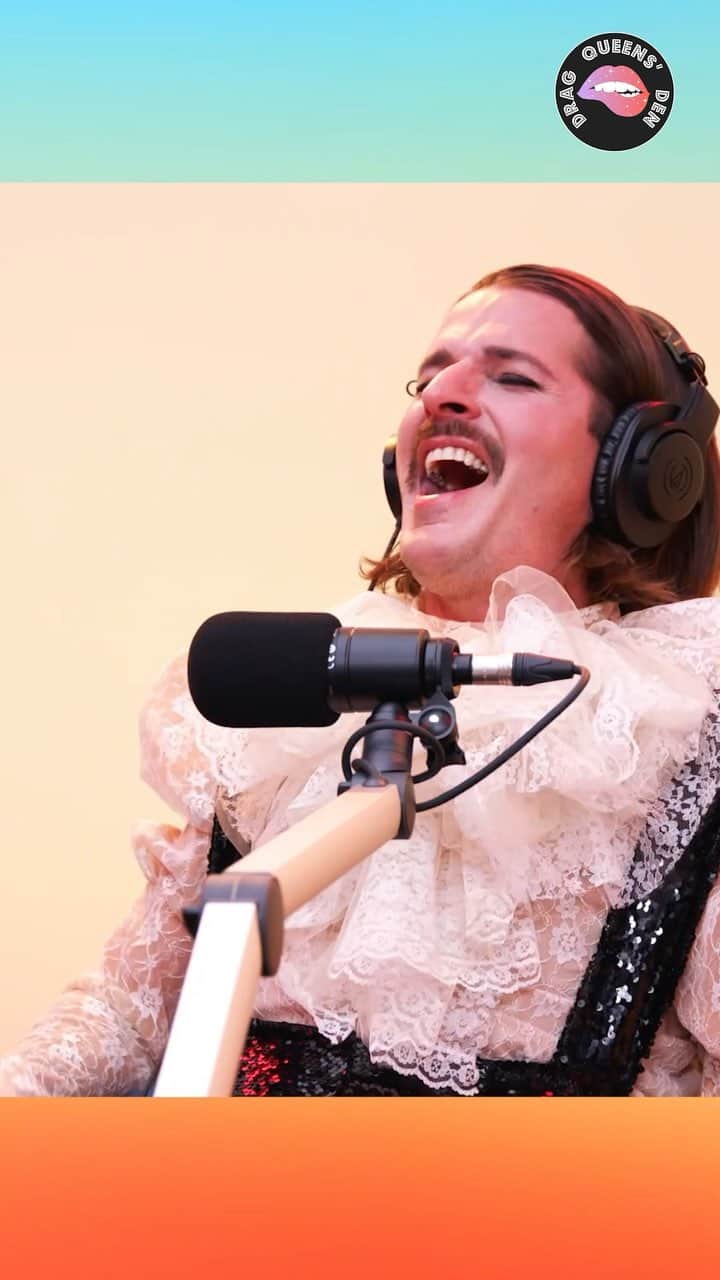 BBC Radioさんのインスタグラム動画 - (BBC RadioInstagram)「“What does it smell like ...