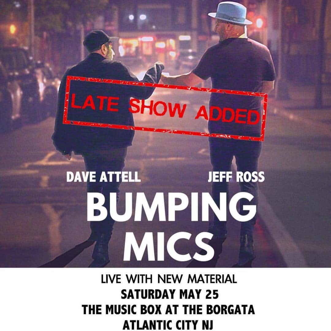 ジェフリー・ロスさんのインスタグラム写真 - (ジェフリー・ロスInstagram)「Relaxing before for the upcoming #BumpingMics shows ...