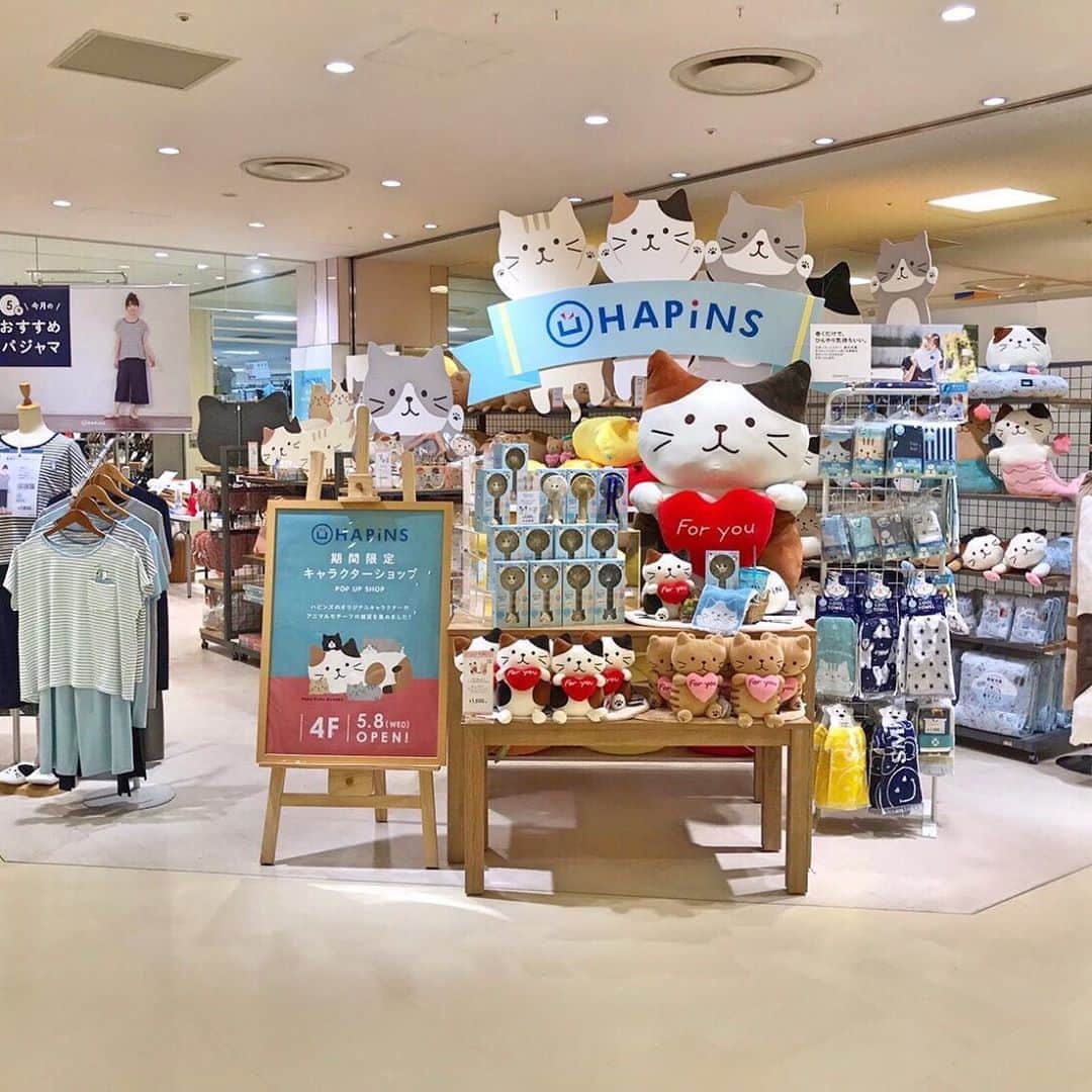 HAPiNSさんのインスタグラム写真 - (HAPiNSInstagram)「2019年5月8日(水)にHAPiNS(ハピンズ)モザイクモール港北店の店舗前にて期間限定のキャラクターショップが ...