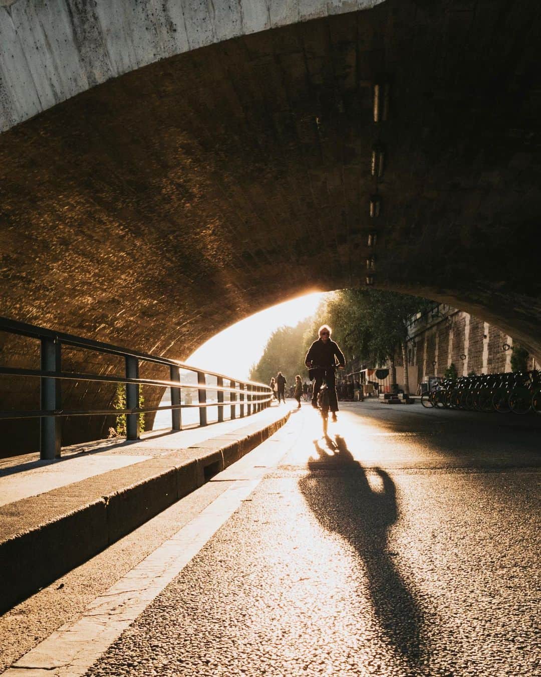 Putri Anindyaさんのインスタグラム写真 - (Putri AnindyaInstagram)「The sunny evening of May // I never imagine ...