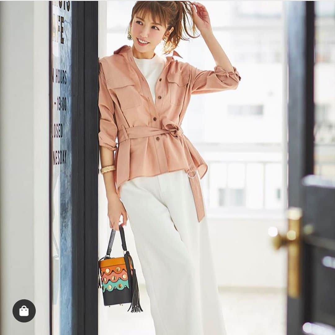美香さんのインスタグラム写真 - (美香Instagram)「最近のジャスの通勤っぽいコーデも素敵！ @jusglitty_official ×美香 webカタログ配信中💗💗💗 ...