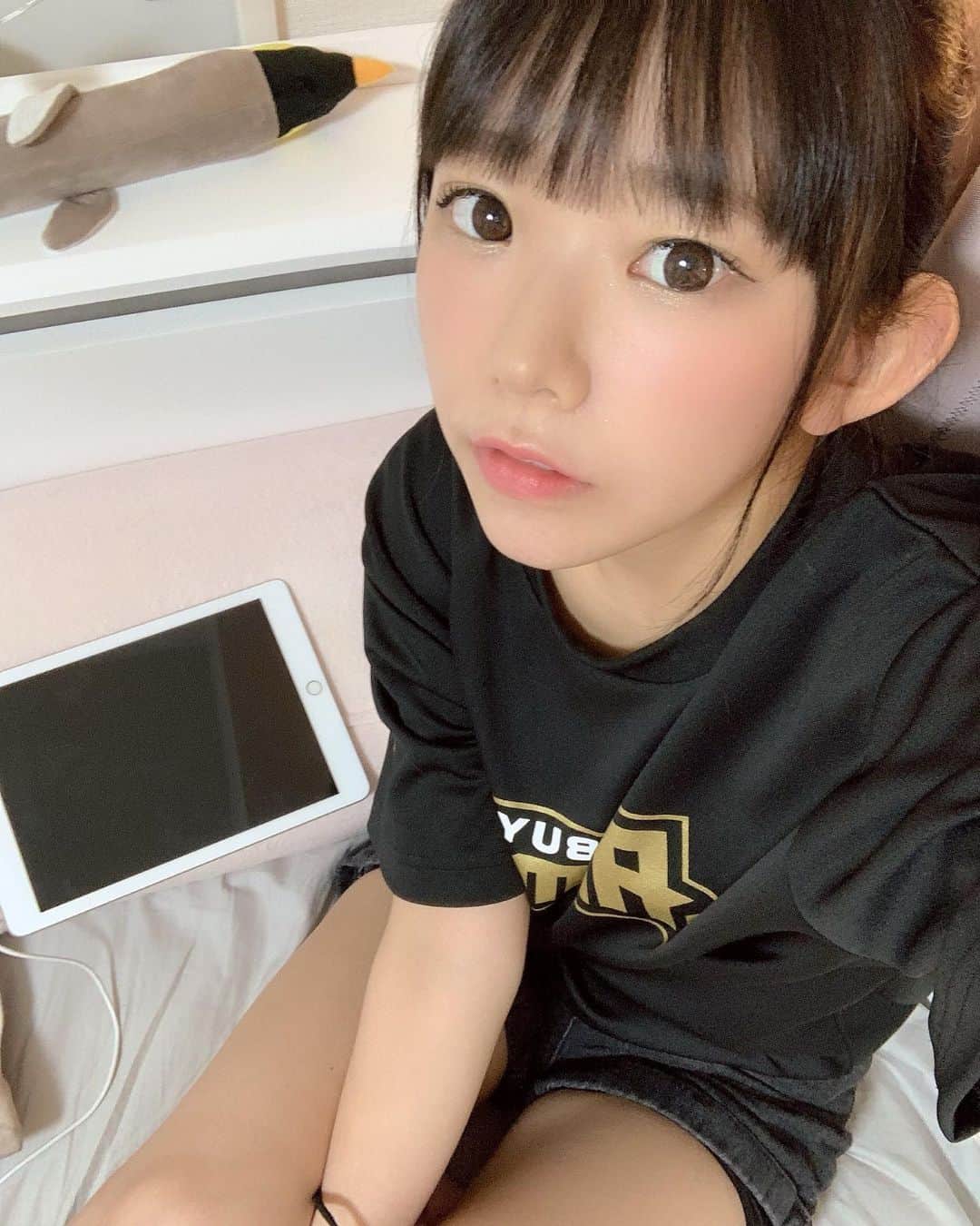 長澤茉里奈さんのインスタグラム写真 - (長澤茉里奈Instagram)「部屋 #marichuu #nagasawamarina #グラビア ...