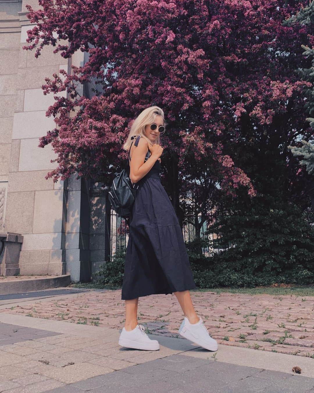 Kalyn Nicholsonさんのインスタグラム写真 - (Kalyn NicholsonInstagram)「walking out of ...