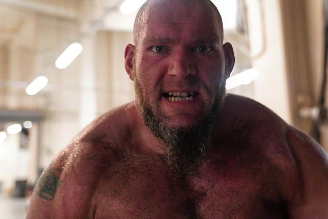 WWEさんのインスタグラム写真 - (WWEInstagram)「#TheFreak @lars_sullivan destroyed # ...
