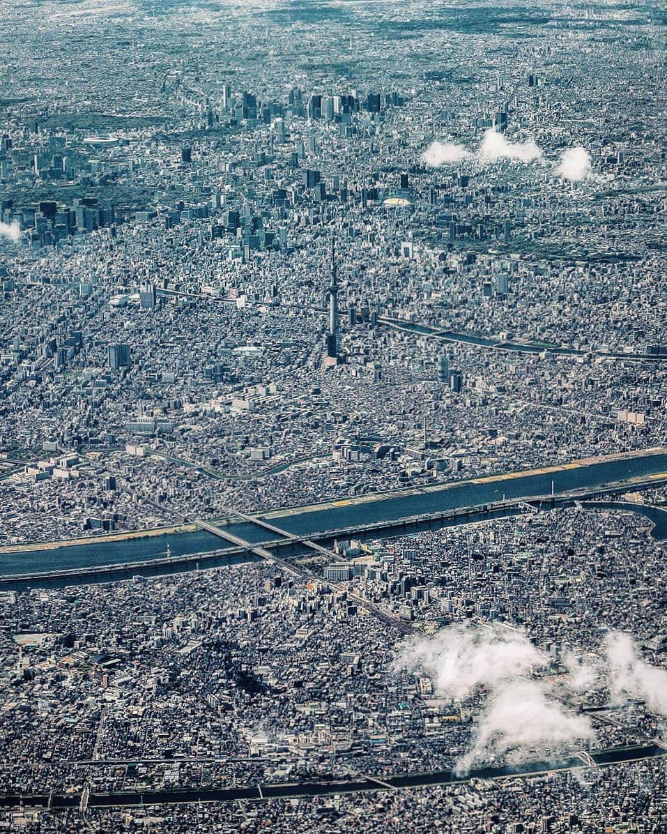 Berlin Tokyoさんのインスタグラム写真 - (Berlin TokyoInstagram)「Tokyo from the sky ...