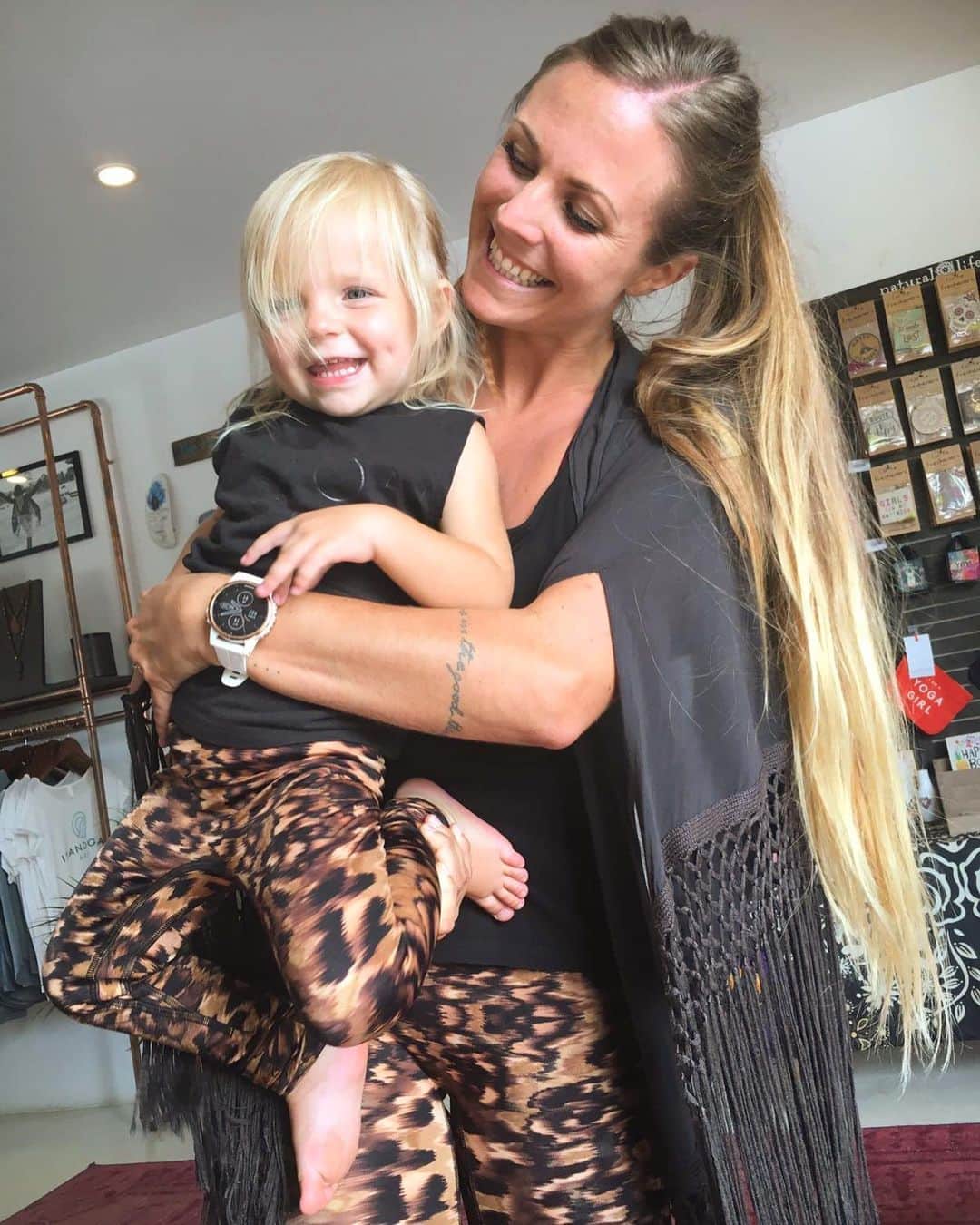 レイチェル・ブレイセンさんのインスタグラム写真 - (レイチェル・ブレイセンInstagram)「Little squirmy face ...