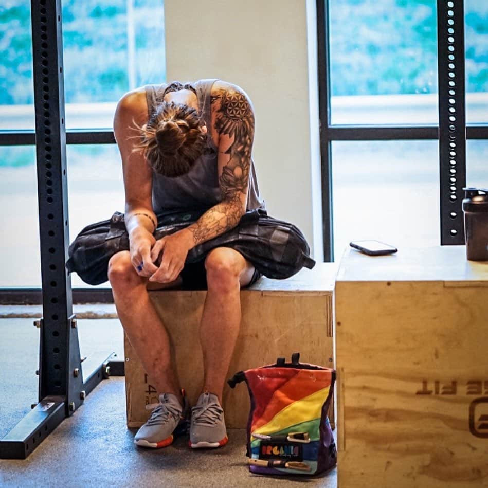 アレックス・ジョンソンさんのインスタグラム写真 - (アレックス・ジョンソンInstagram)「There’s literally no ...