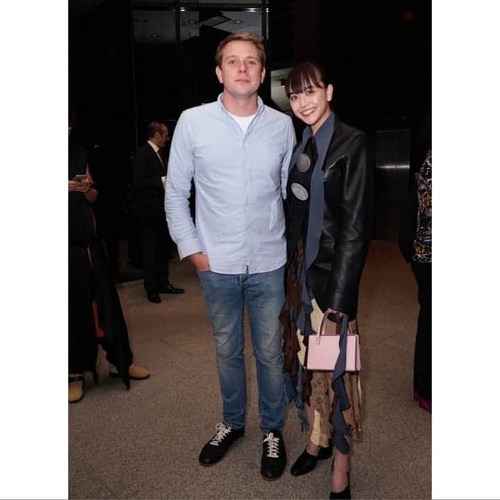 松井愛莉さんのインスタグラム写真 - (松井愛莉Instagram)「LOEWE CRAFT PRAIZE 2019 @jonathan.anderson ともお会いできました🙏 ️」6月26 ...