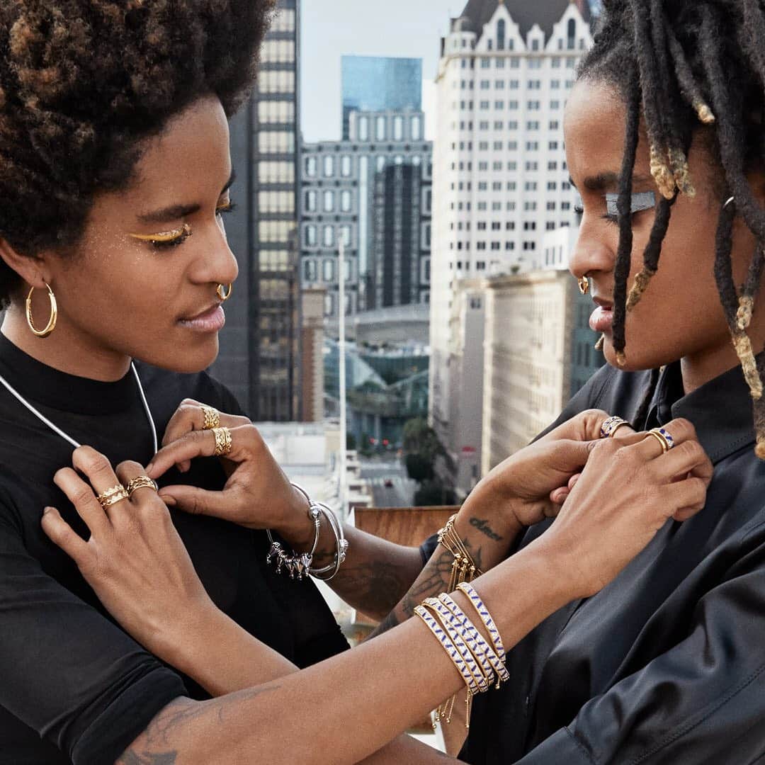 PANDORAさんのインスタグラム写真 - (PANDORAInstagram)「Show off your style prowess by ...