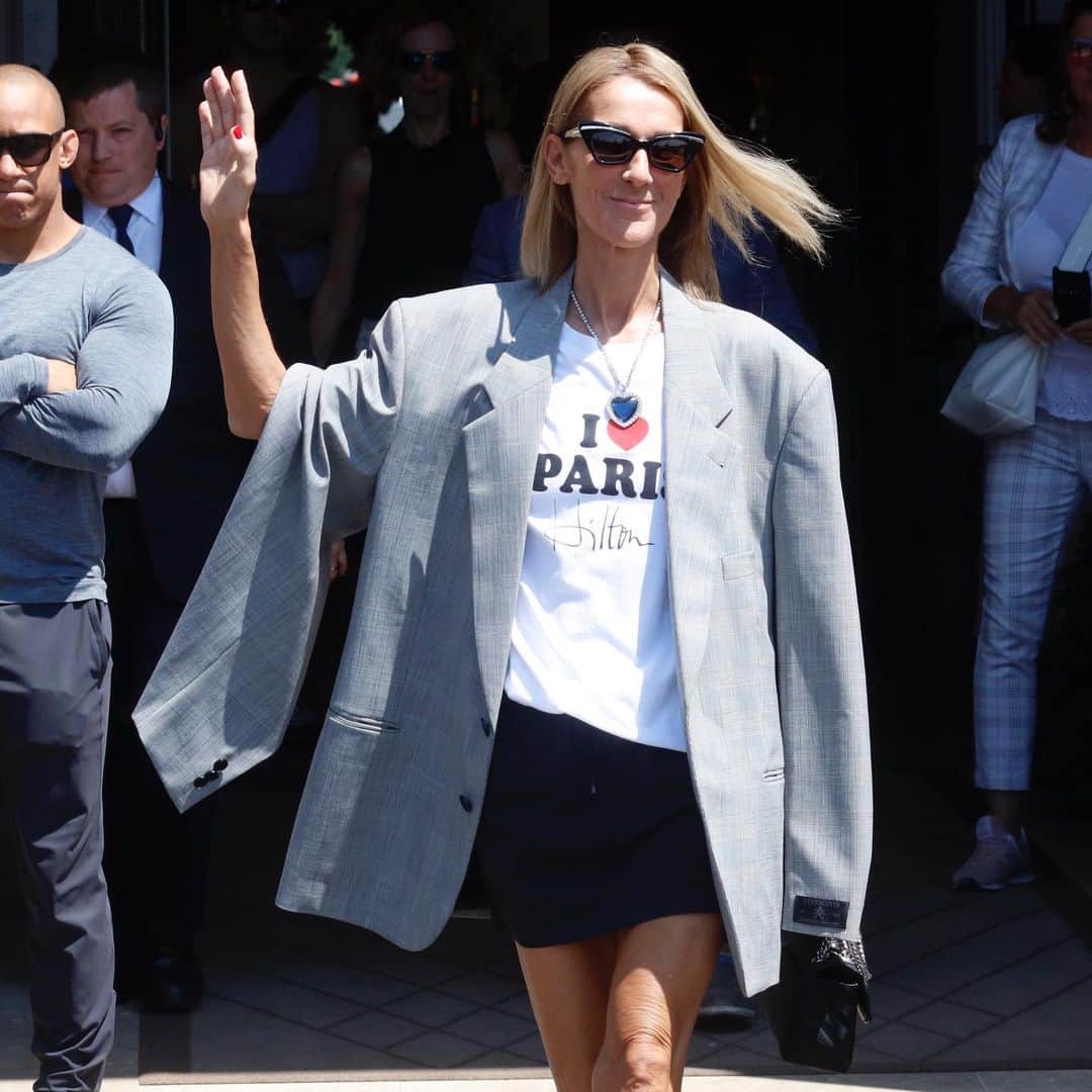 ELLE Magazineさんのインスタグラム写真 - (ELLE MagazineInstagram)「#CelineDion wore ...