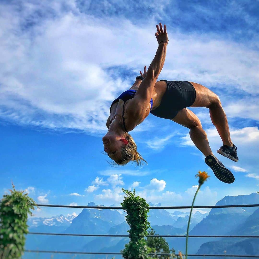 ジェシー・グラフさんのインスタグラム写真 - (ジェシー・グラフInstagram)「I just want to fly 🦙」7月4日 9時 ...